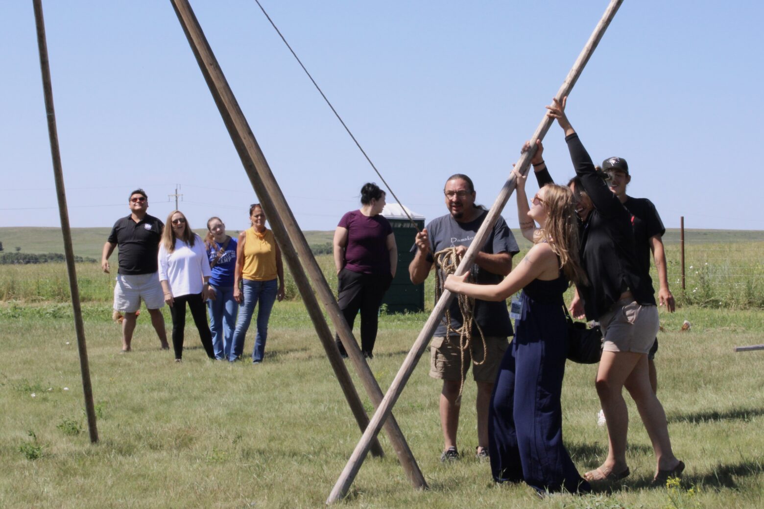 How to raise a tipi: Standing Rock nonprofit revives tradition ...